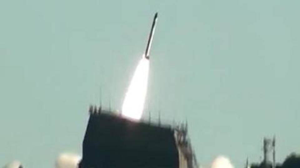 Japanese space agency sets record, launches world's smallest rocket ...