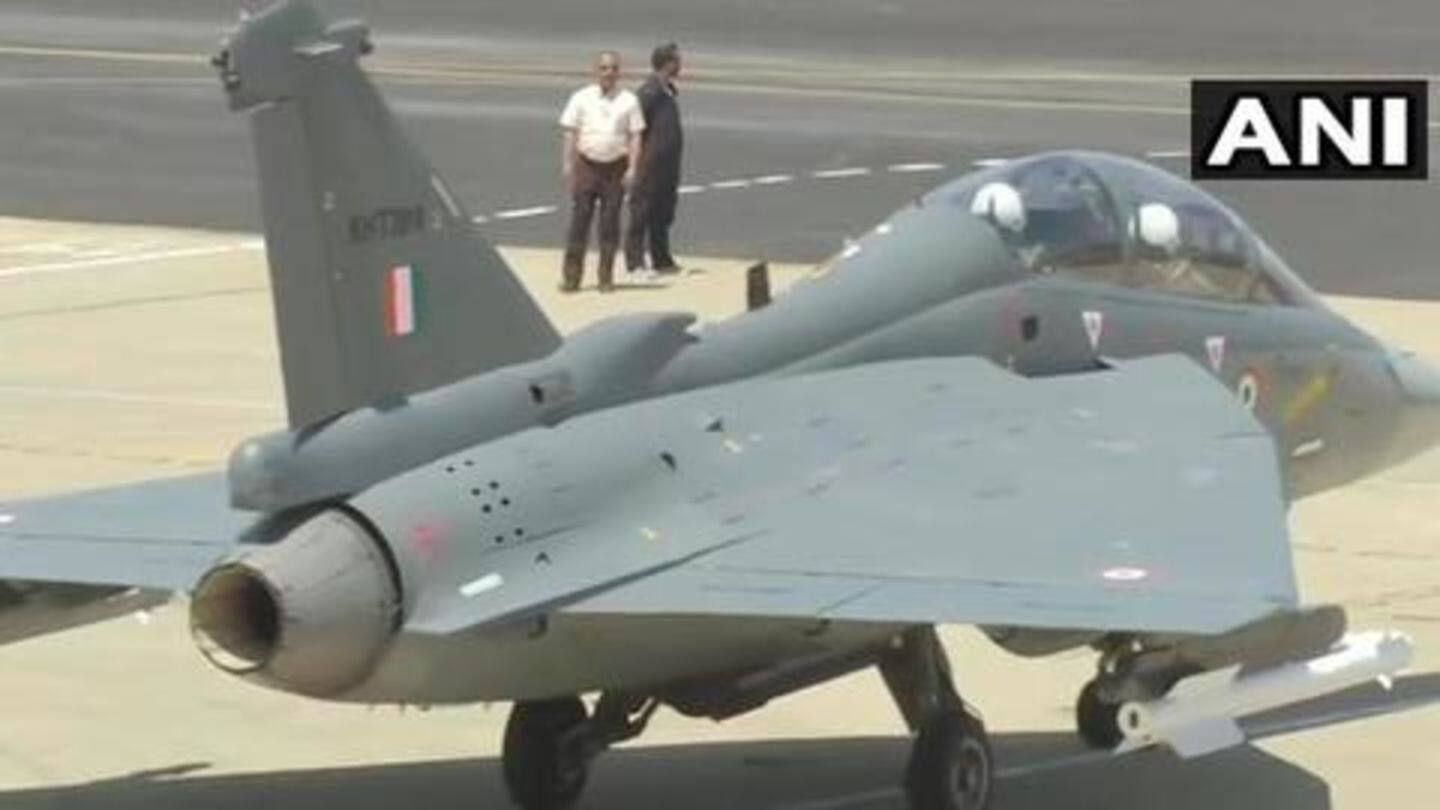 Aero India 2019: Army chief flies in Made-In-India Tejas jet | NewsBytes