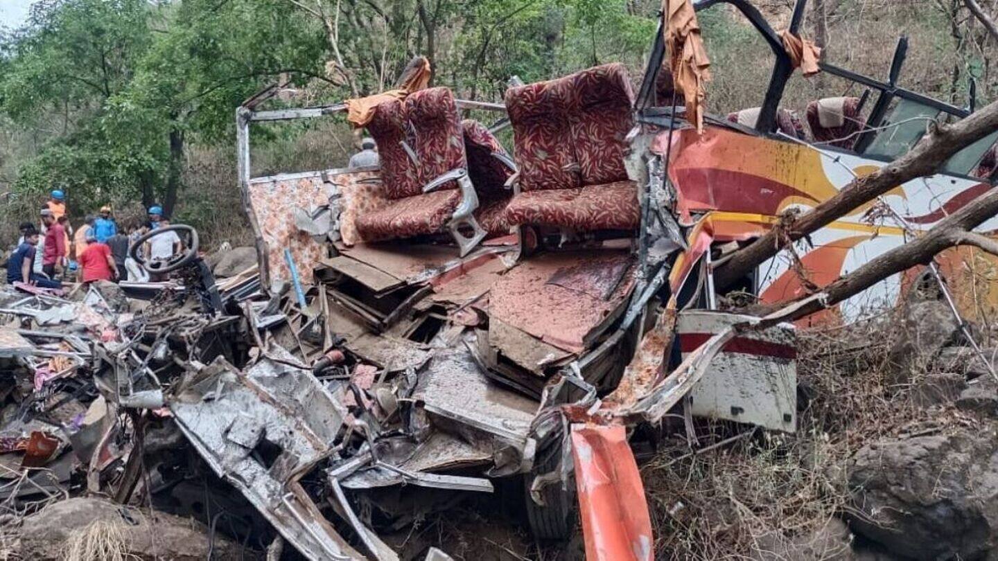 Indore: 3 dead, 40 injured as bus falls into gorge