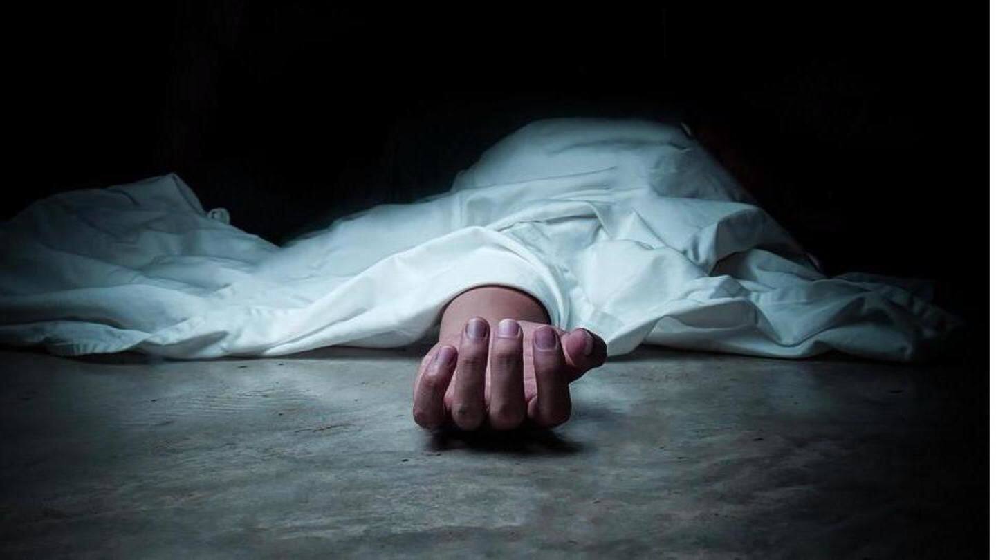 Delhi: Man's headless, armless body found in bag near DU | NewsBytes